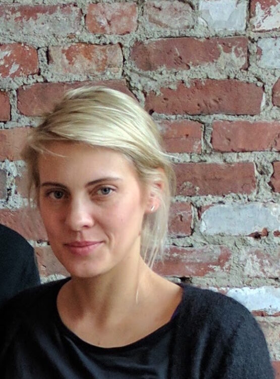 Ingrid Becker – Chicago Review
